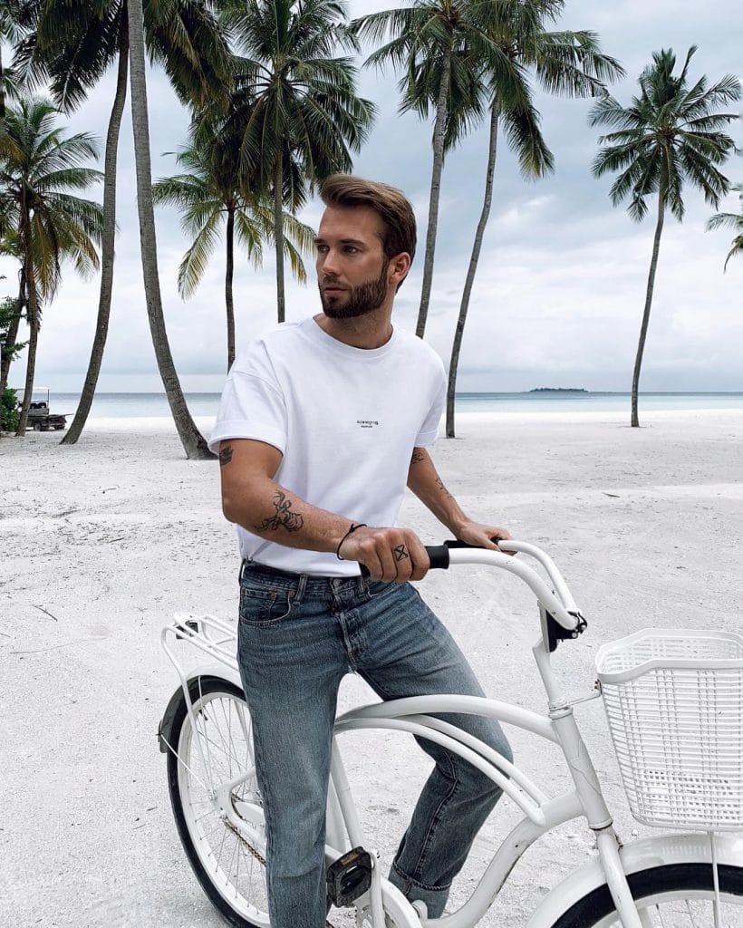 Voor stijltips voor deze zomer kijken we graag af bij Erik Forsgren ...