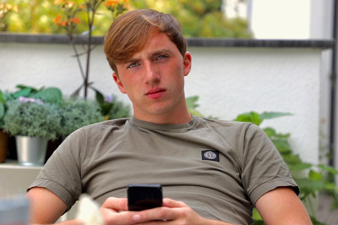 Marijn Bosman scheurt door het hele land in zijn Audi RS6!