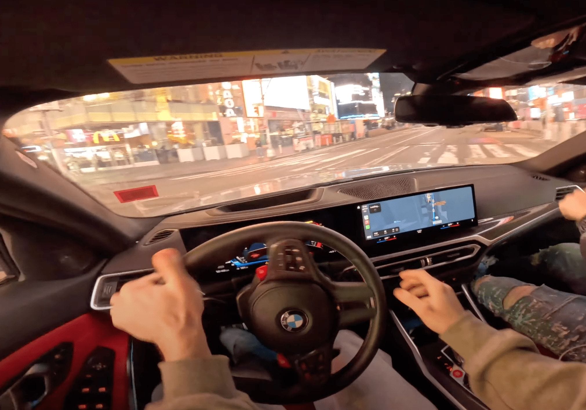 'Slow benz' is de politie te slim af door z'n roekeloze rijgedrag!